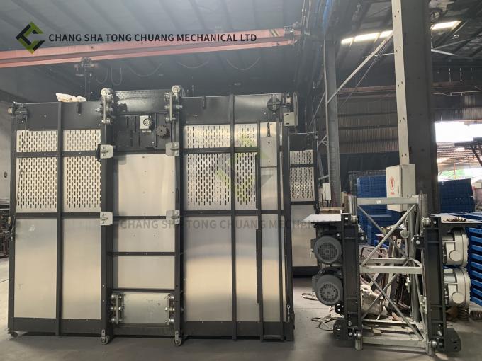 200/200D Cage / Cabin Passenger Hoist Single Cage Building Material ...